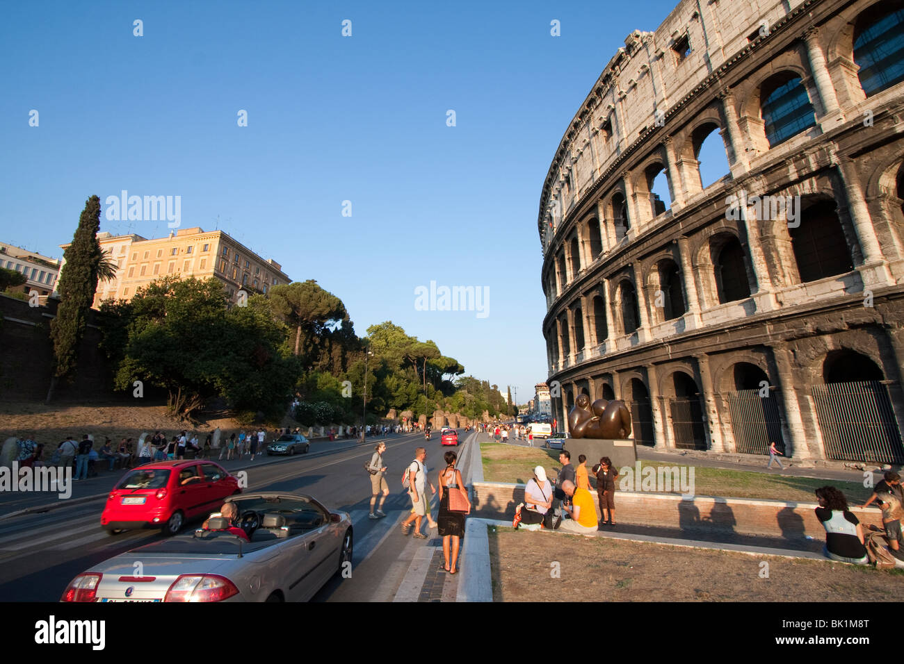 Tourists visiting the Colosseum. Rome, Italy Stock Photo - Alamy