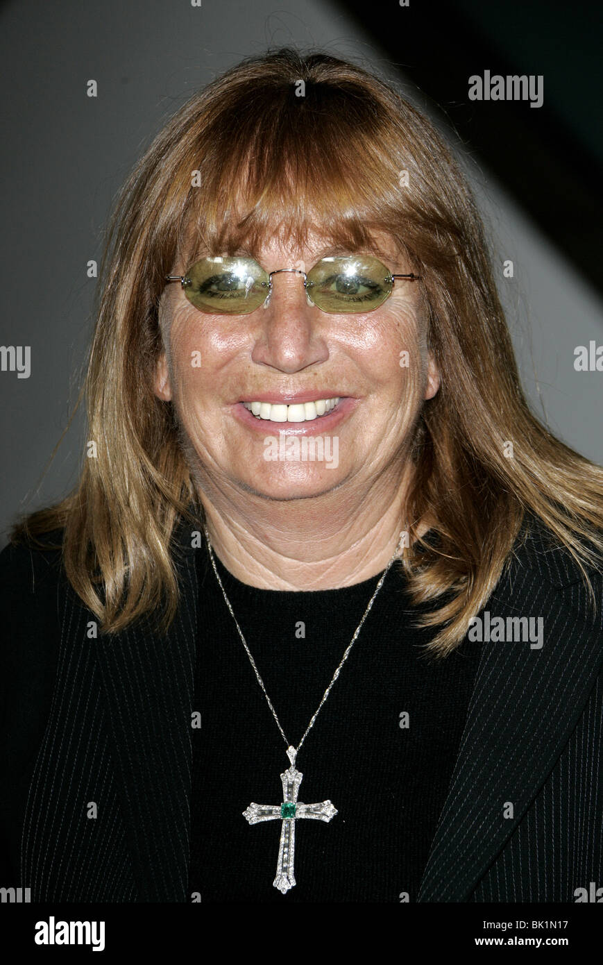 PENNY MARSHALL KEEPING UP WITH THE STEINS FILM PREMIERE PACIFIC DESIGN ...