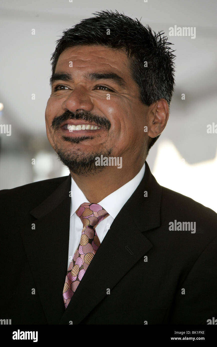GEORGE LOPEZ GEORGE LOPEZ HONORED ON THE WALK OF FMAE WALK OF FAME ...