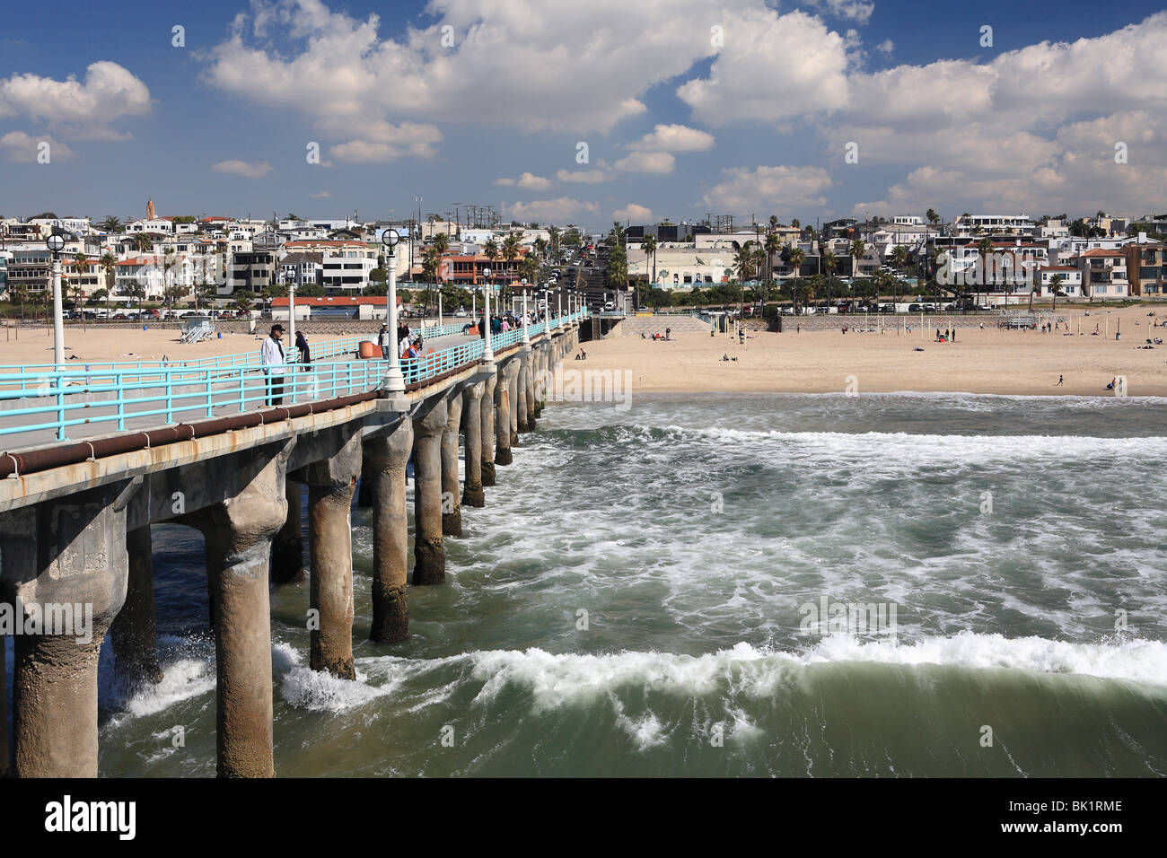 Manhattan beach pier surfing hi-res stock photography and images - Alamy