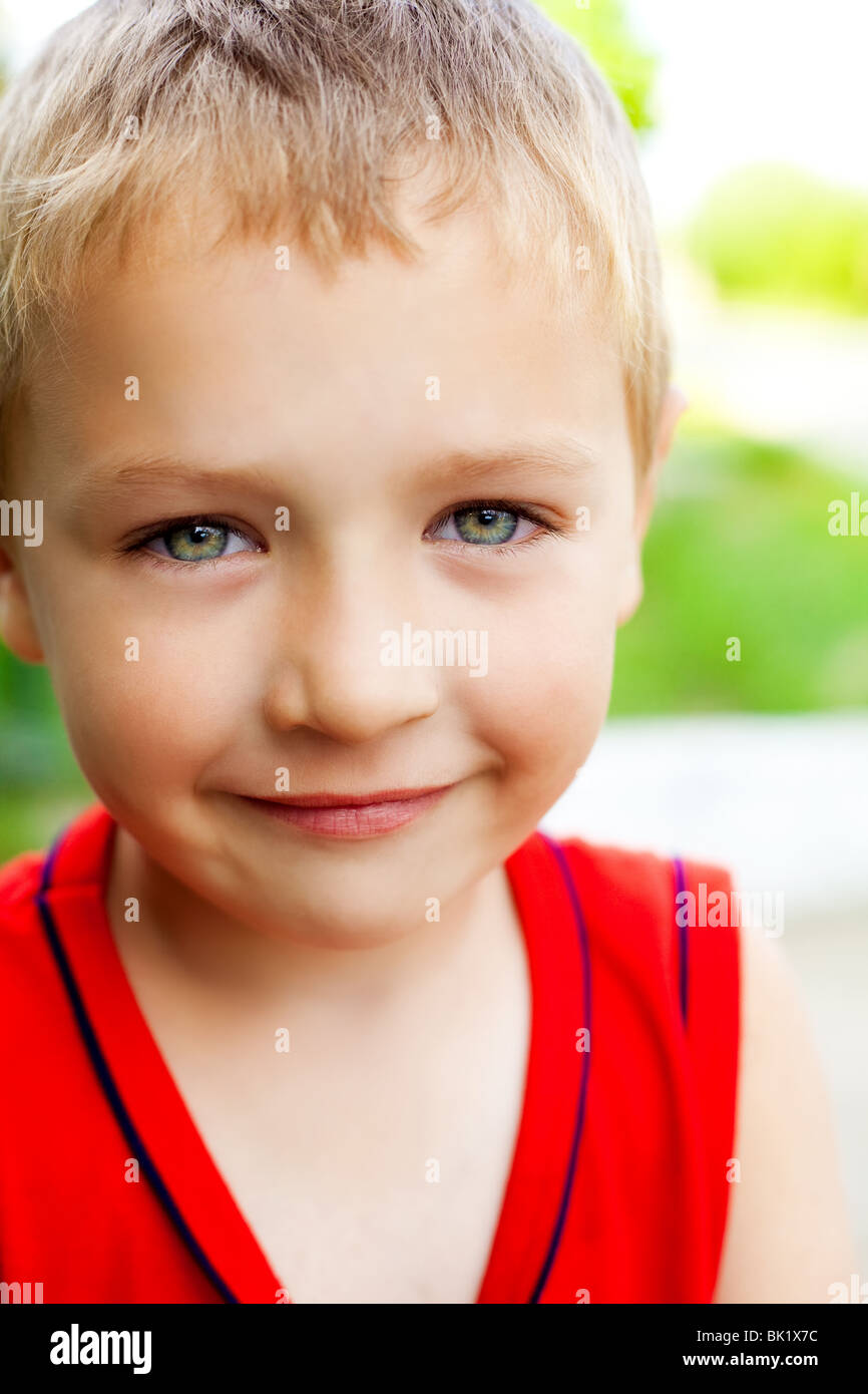Smile of serene cute beautiful kid Stock Photo - Alamy