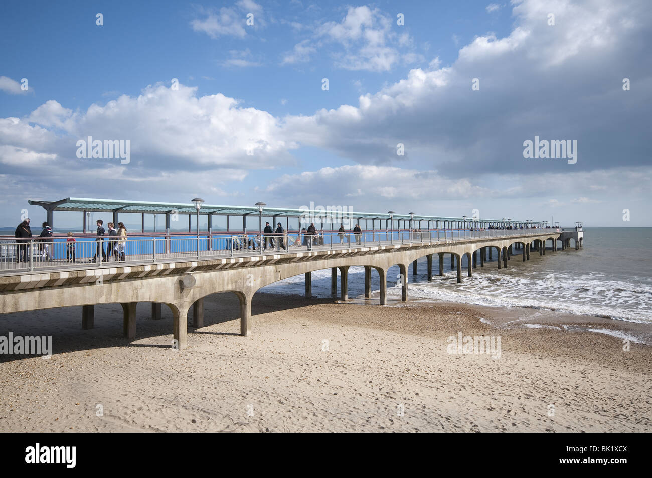 Boscombe Spa pier and seafront, near Bournemouth, Dorset, England, UK ...