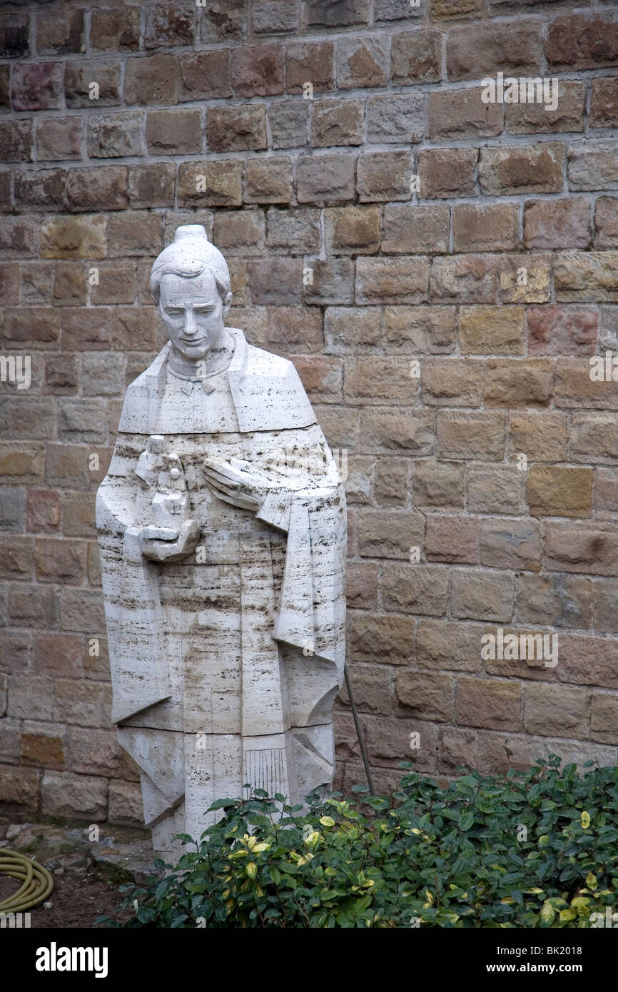 Statue of Sant Josep Manyanet, the Inspirer - Sculpture by Francesc ...