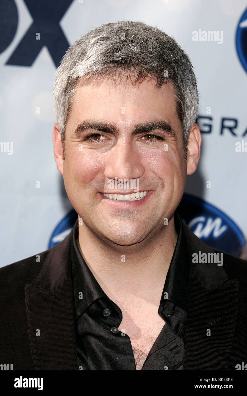 TAYLOR HICKS 6TH AMERICAN IDOL GRAND FINALE KODAK THEATRE HOLLYWOOD LOS ...