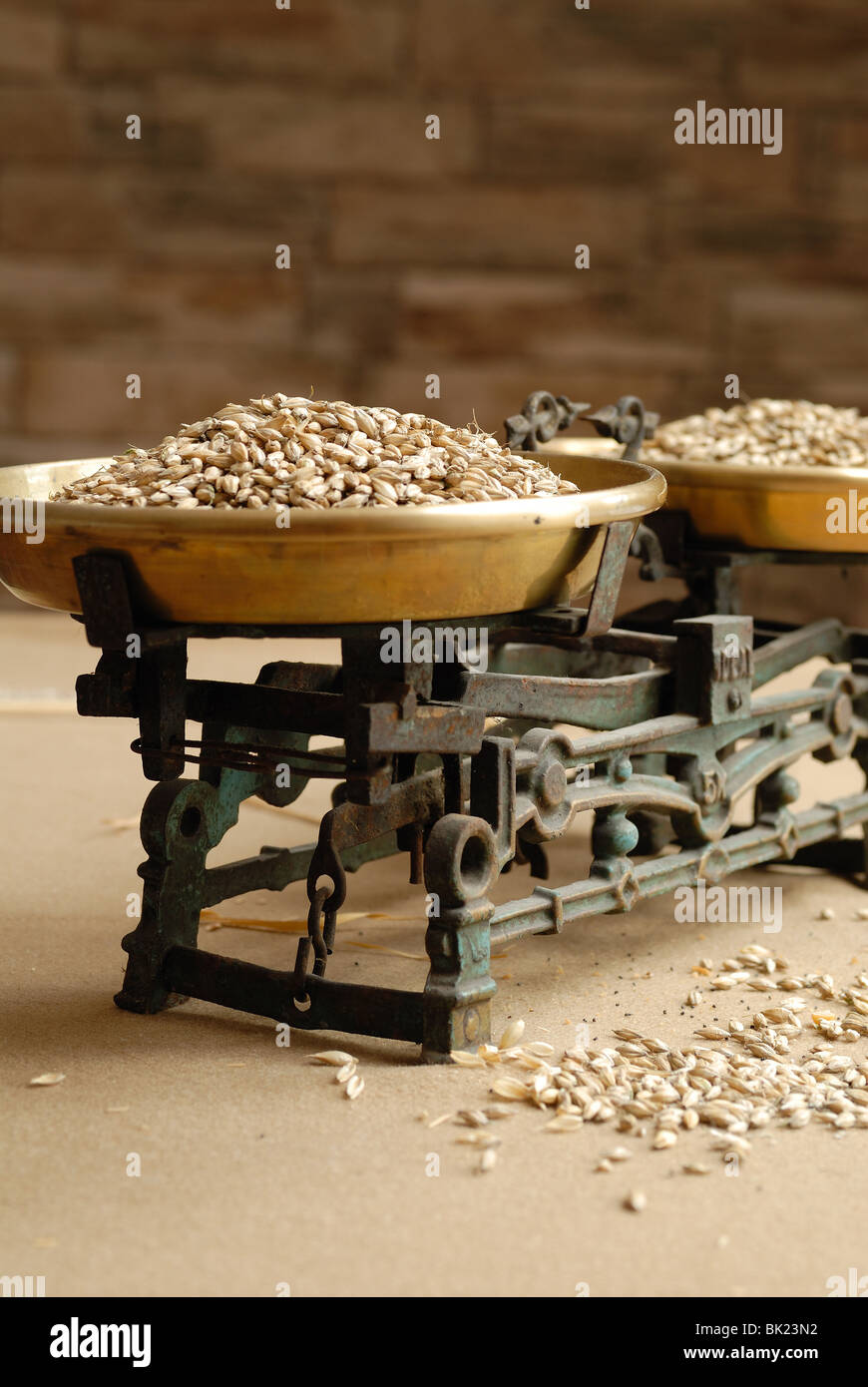 Retro scales and flour hi-res stock photography and images - Alamy