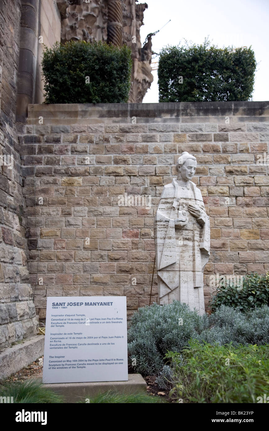 Statue of Sant Josep Manyanet, the Inspirer - Sculpture by Francesc ...