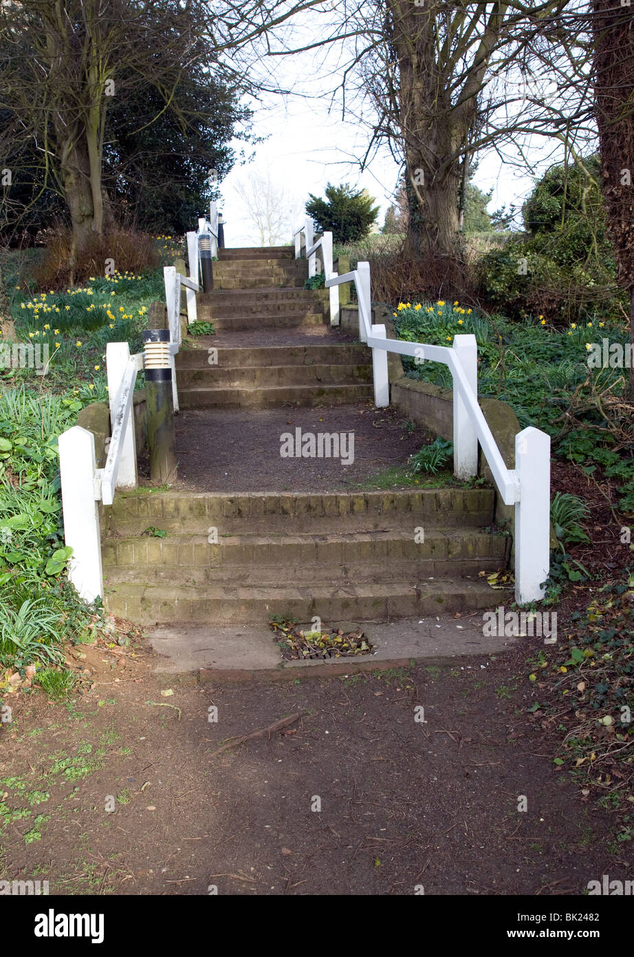 Bright white posts hi-res stock photography and images - Alamy
