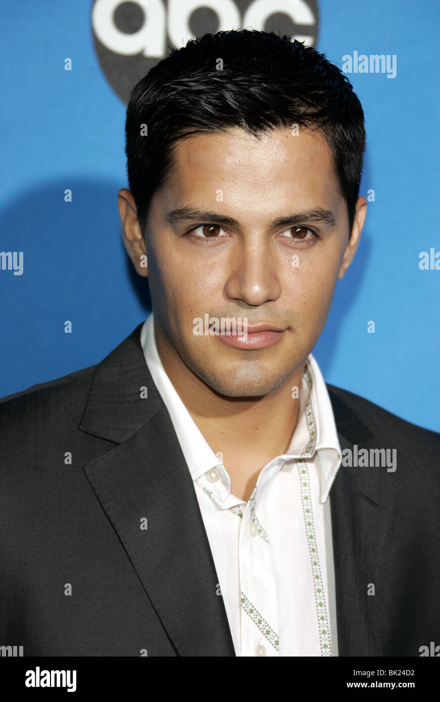 JAY HERNANDEZ DISNEY ABC TV ALLSTAR PARTY PASADENA LOS ANGELES USA 19 ...