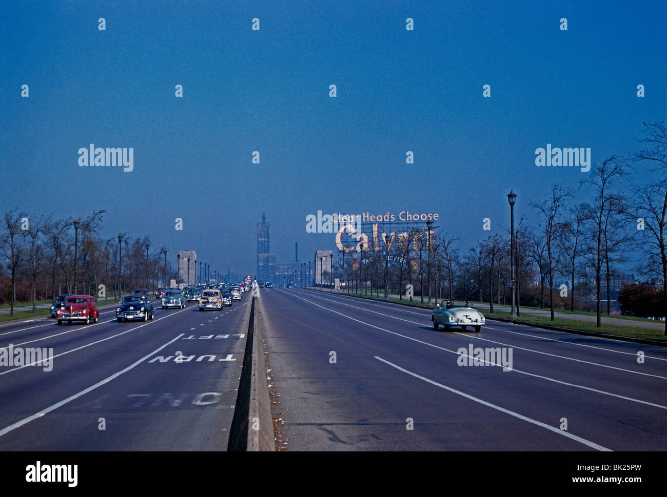 1950s american city downtown hi-res stock photography and images - Alamy