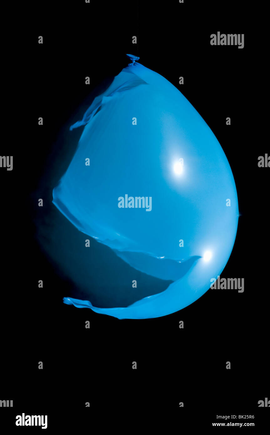 Balloon bursting hi-res stock photography and images - Alamy
