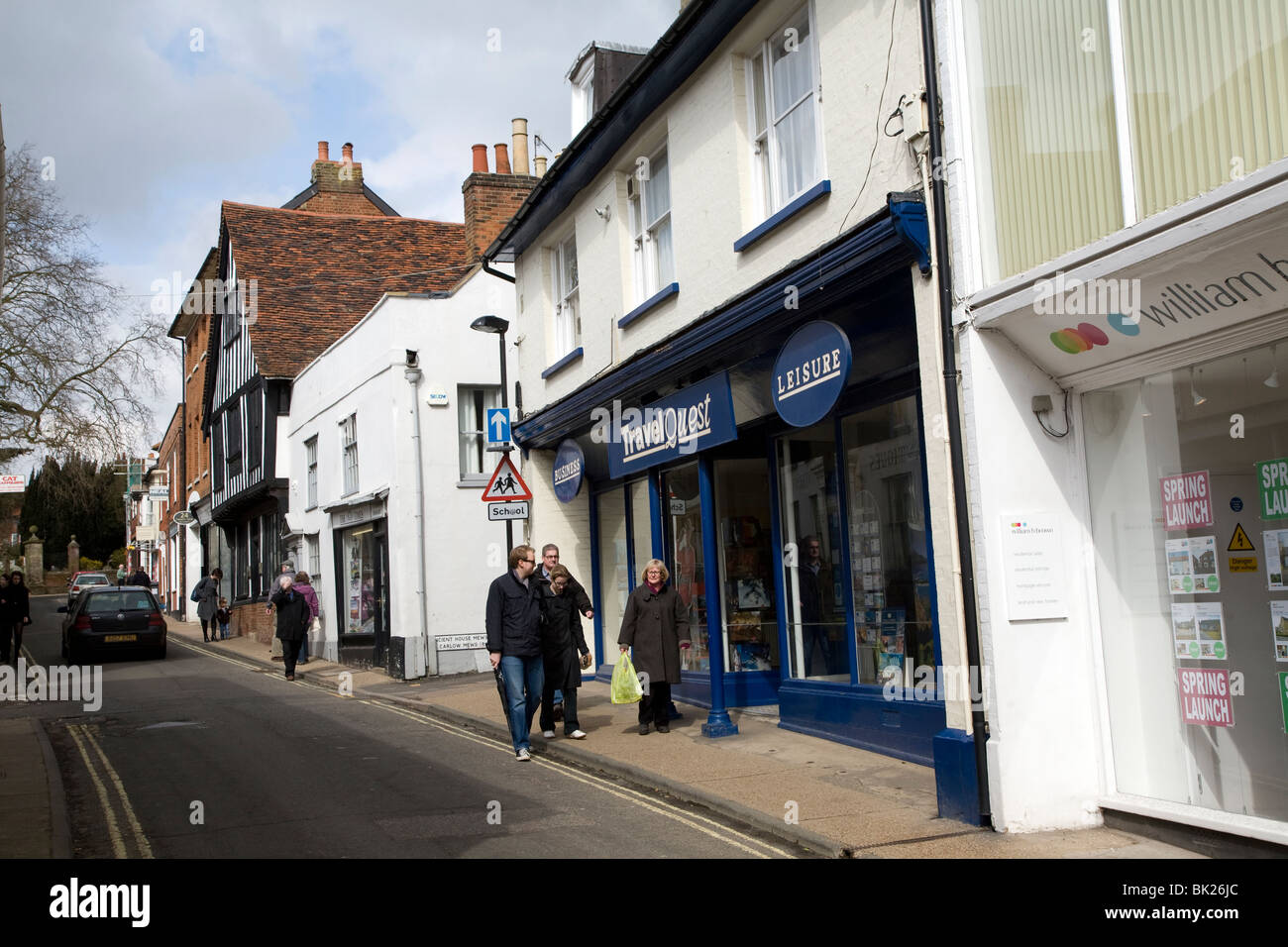 People and shops Church Street Woodbridge Suffolk Stock Photo - Alamy