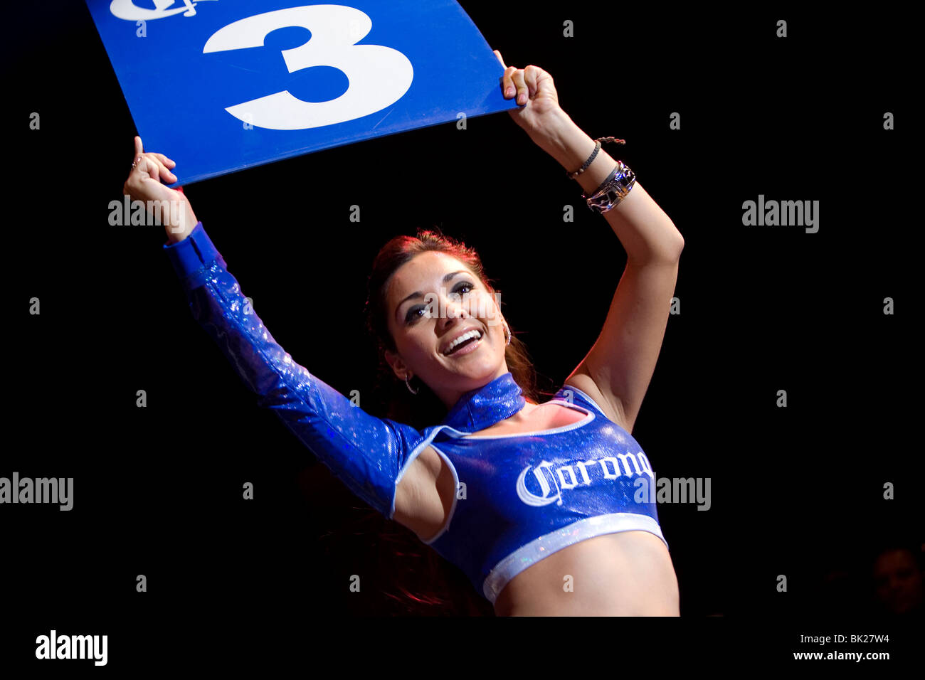 Boxing ring girl round hi-res stock photography and images - Alamy