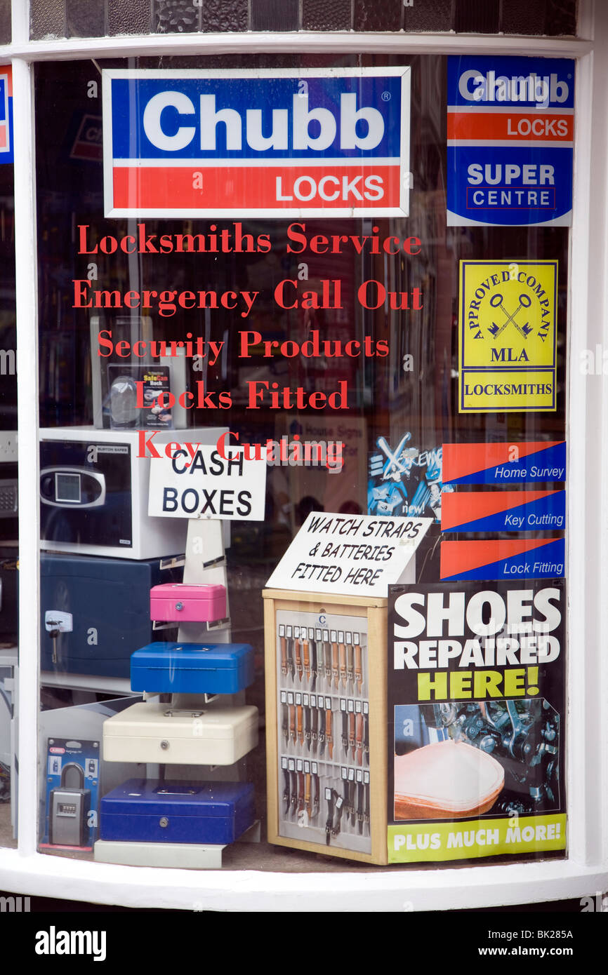 Locksmith shop window display Stock Photo - Alamy