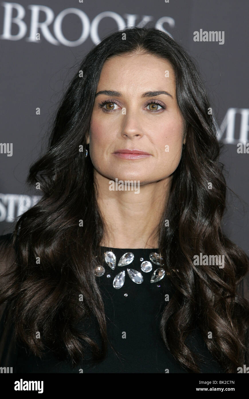 DEMI MOORE MR. BROOKS FILM PREMIERE GRAUMANS CHINESE HOLLYWOOD LOS ...