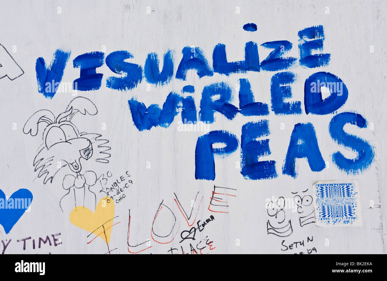 Visualize Wirled Peas graffiti on hoarding at Key West, Florida, USA ...