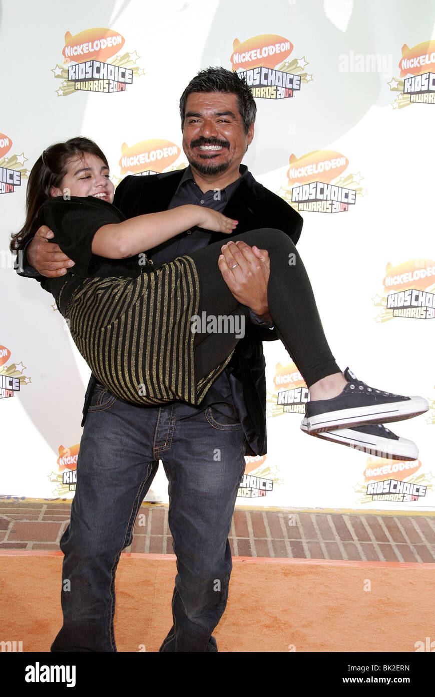 George lopez daughter mayan lopez hi-res stock photography and images ...