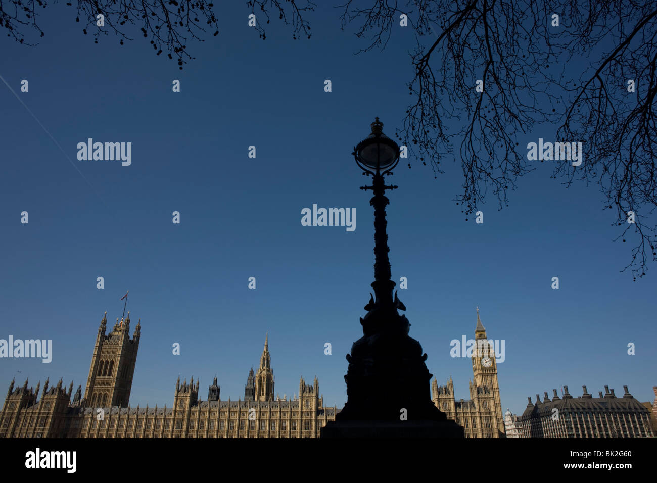 Elizabeth Tower amid the Gothic architecture of Britain's Houses of ...
