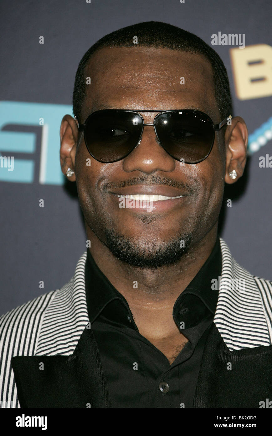 LEBRON JAMES 2006 BET AWARDS SHRINE AUDITORIUM DOWNTOWN LOS ANGELES USA ...
