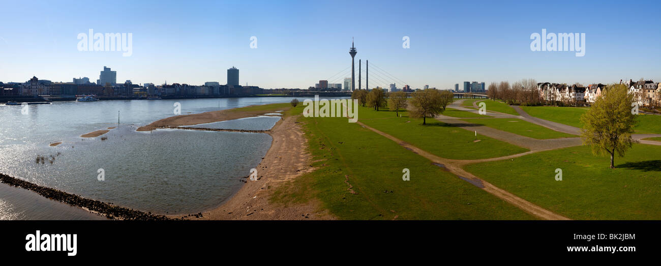 panoramic view of Dusseldorf from Altstadt to Oberkassel, with Rhine ...