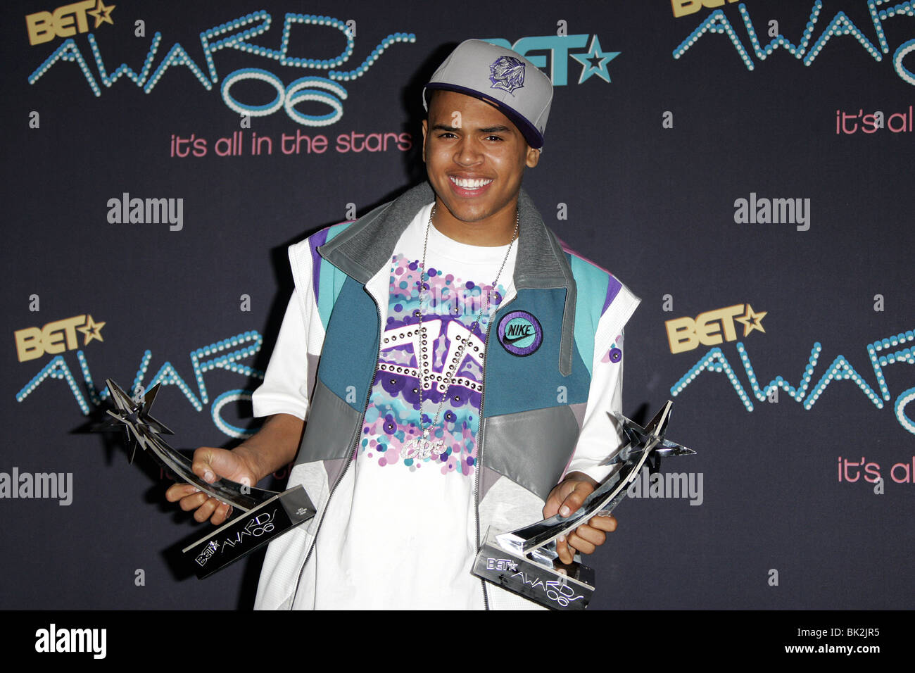 CHRIS BROWN 2006 BET AWARDS SHRINE AUDITORIUM DOWNTOWN LOS ANGELES USA ...