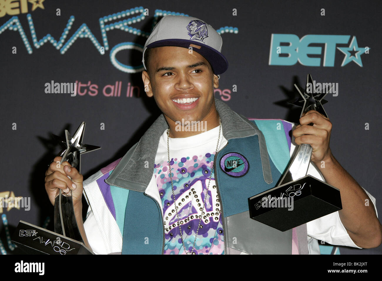 CHRIS BROWN 2006 BET AWARDS SHRINE AUDITORIUM DOWNTOWN LOS ANGELES USA ...