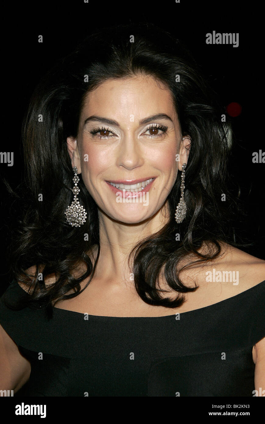 TERI HATCHER DREAMGIRLS FILM PREMIERE BEVERLY HILLS LOS ANGELES USA 11 ...