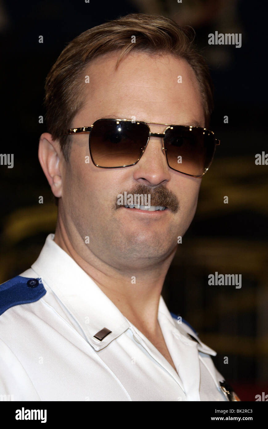Thomas Lennon Dangle