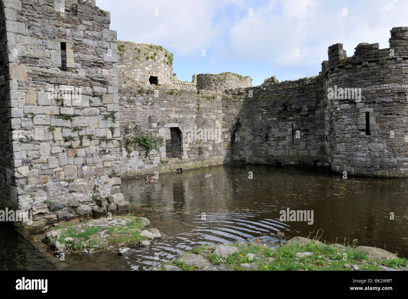 Wall moat beaumaris castle hi-res stock photography and images - Alamy