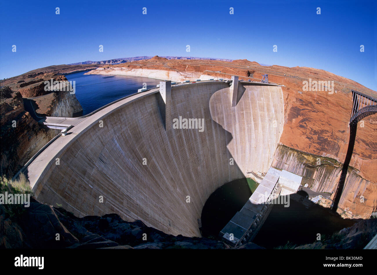 Glen Canyon Dam viewed from the bridge over Glen Canyon, Lake Powell ...