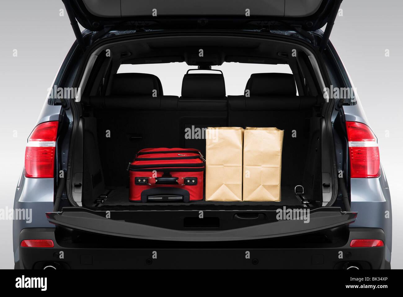 Load bmw hi-res stock photography and images - Alamy