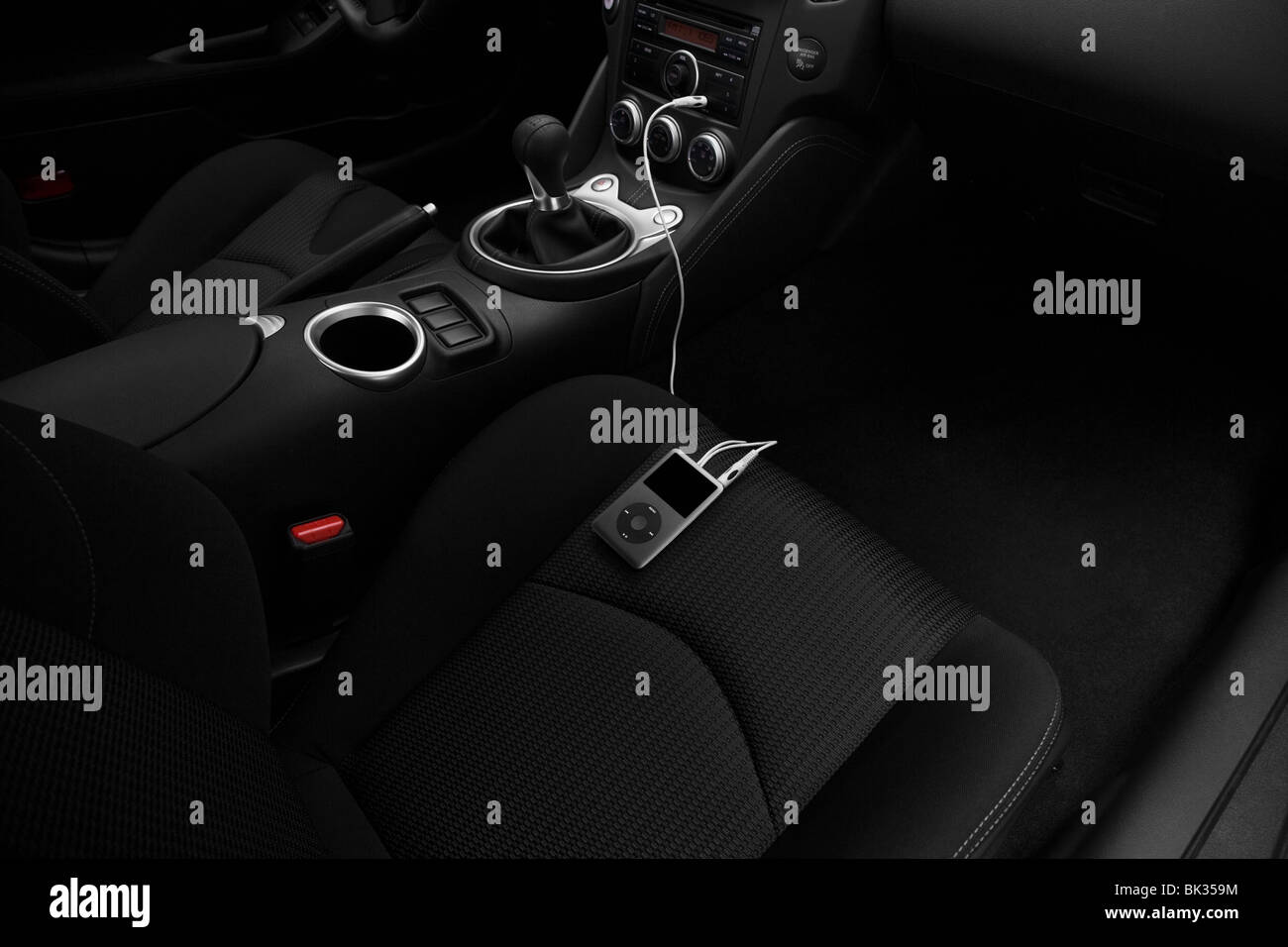 Nissan 370Z coupe Stock Photo - Alamy