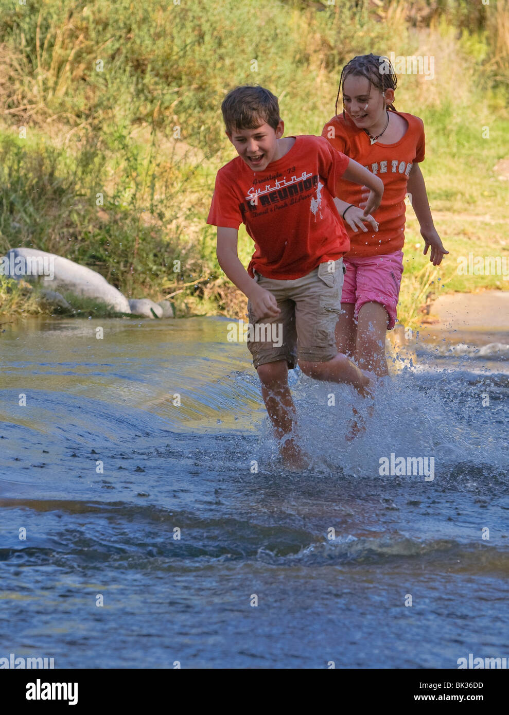African children playing river hi-res stock photography and images - Alamy