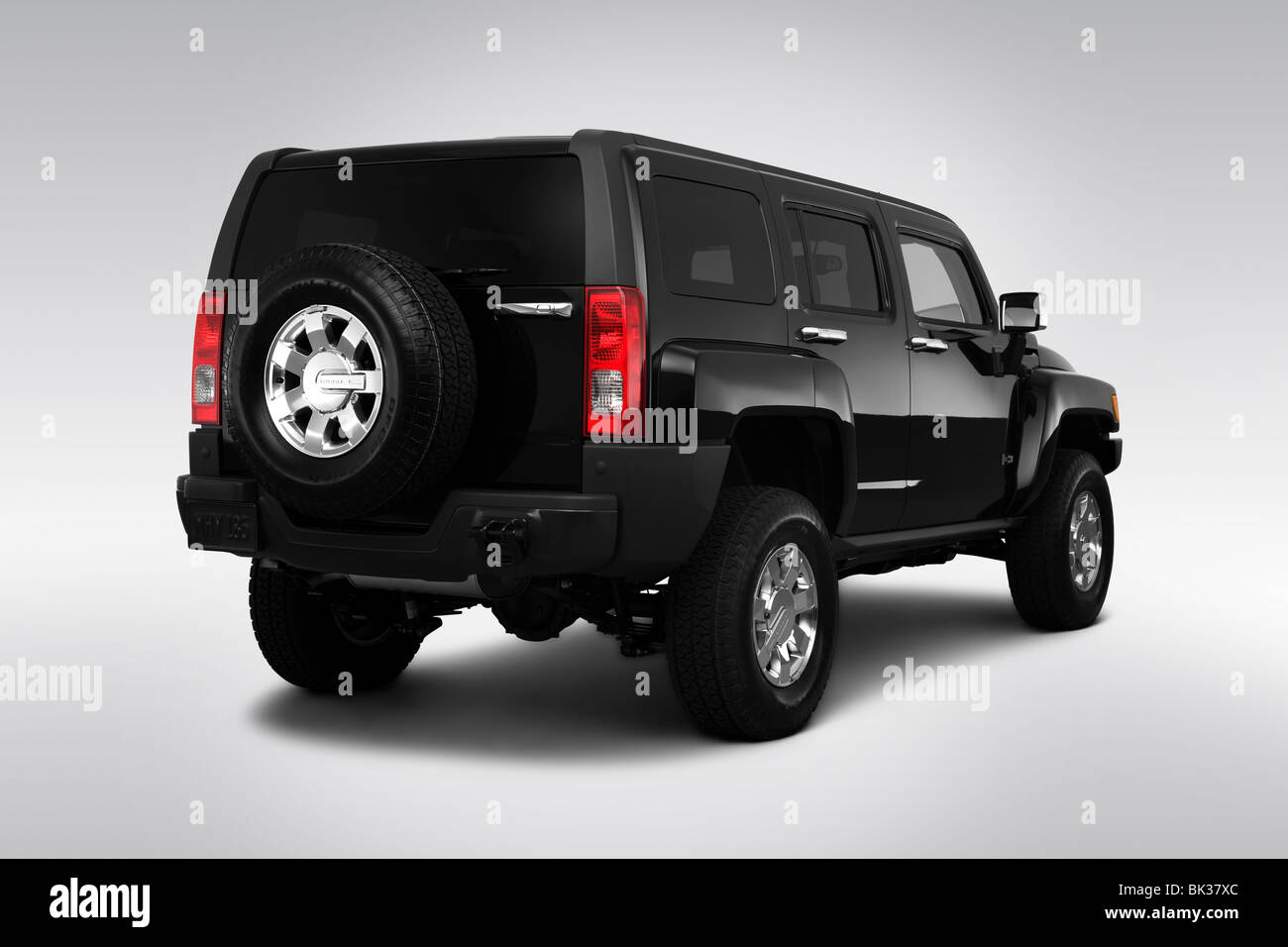 Hummer H3 SUV Stock Photo - Alamy