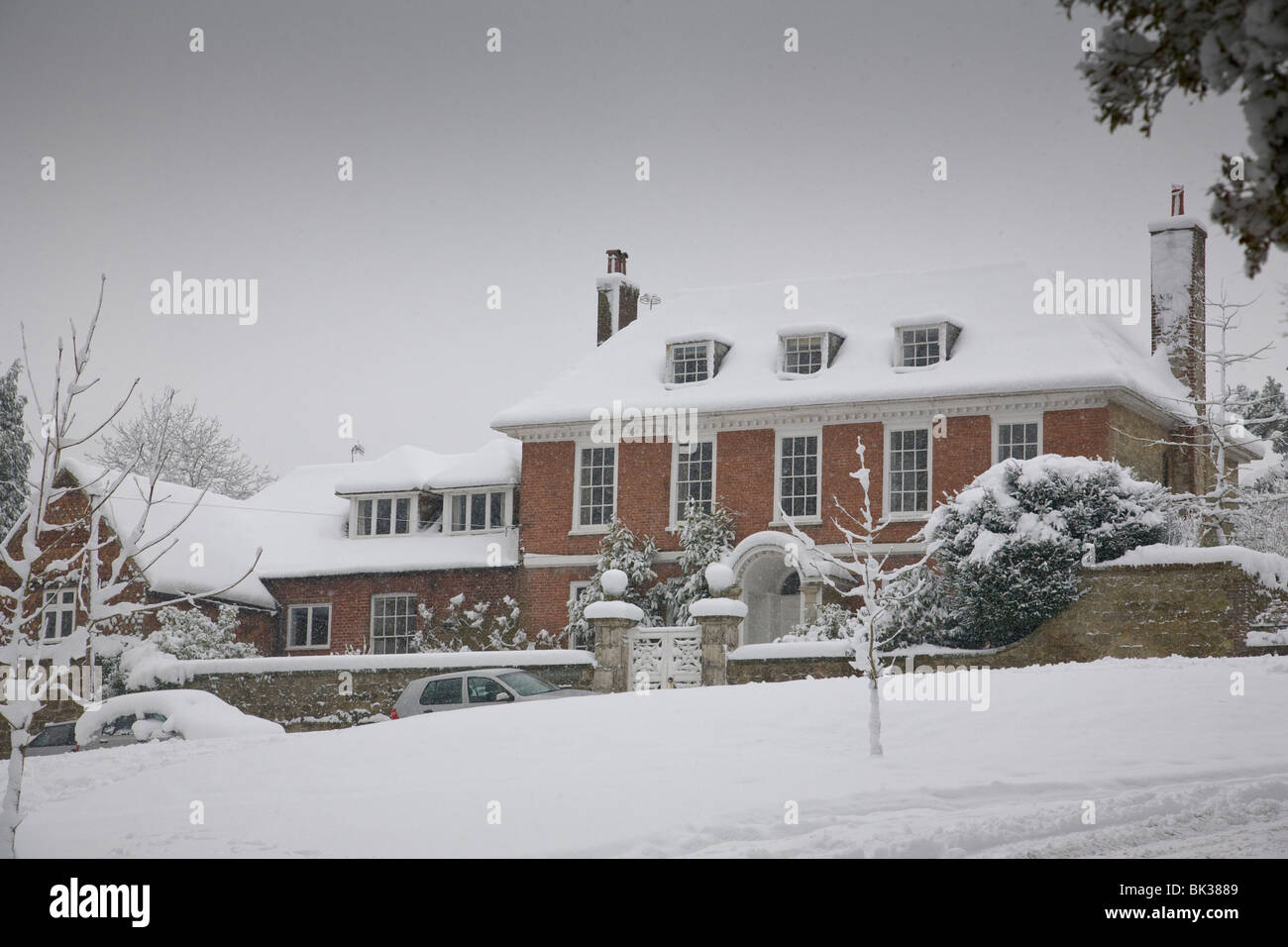 A snow covered period house, Haslemere, Surrey, England Stock Photo - Alamy