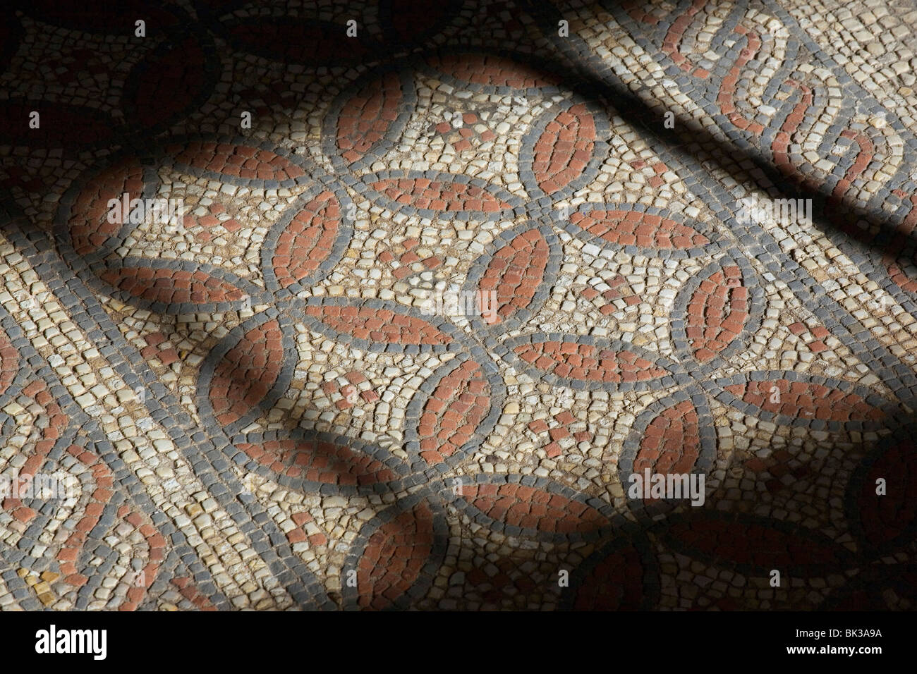 Mosaic floor, Hypocaust, Verulamium Park, St Albans, Hertfordshire ...