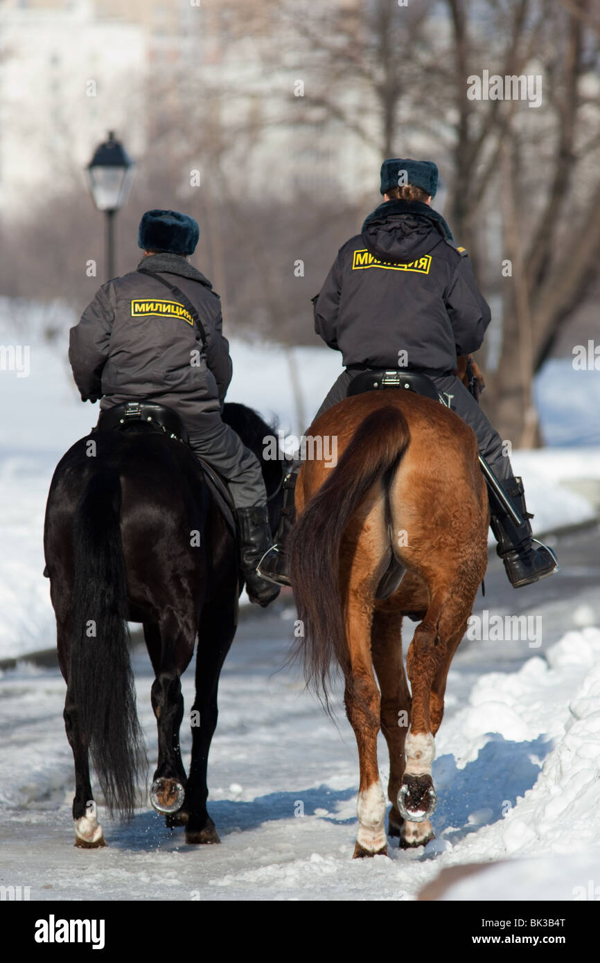 Police officers on patrol on horseback hi-res stock photography and ...