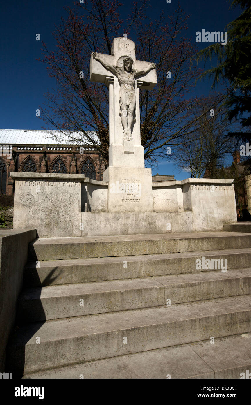 Christ on the Cross war memorial in St Peter’s Gardens Wolverhampton ...
