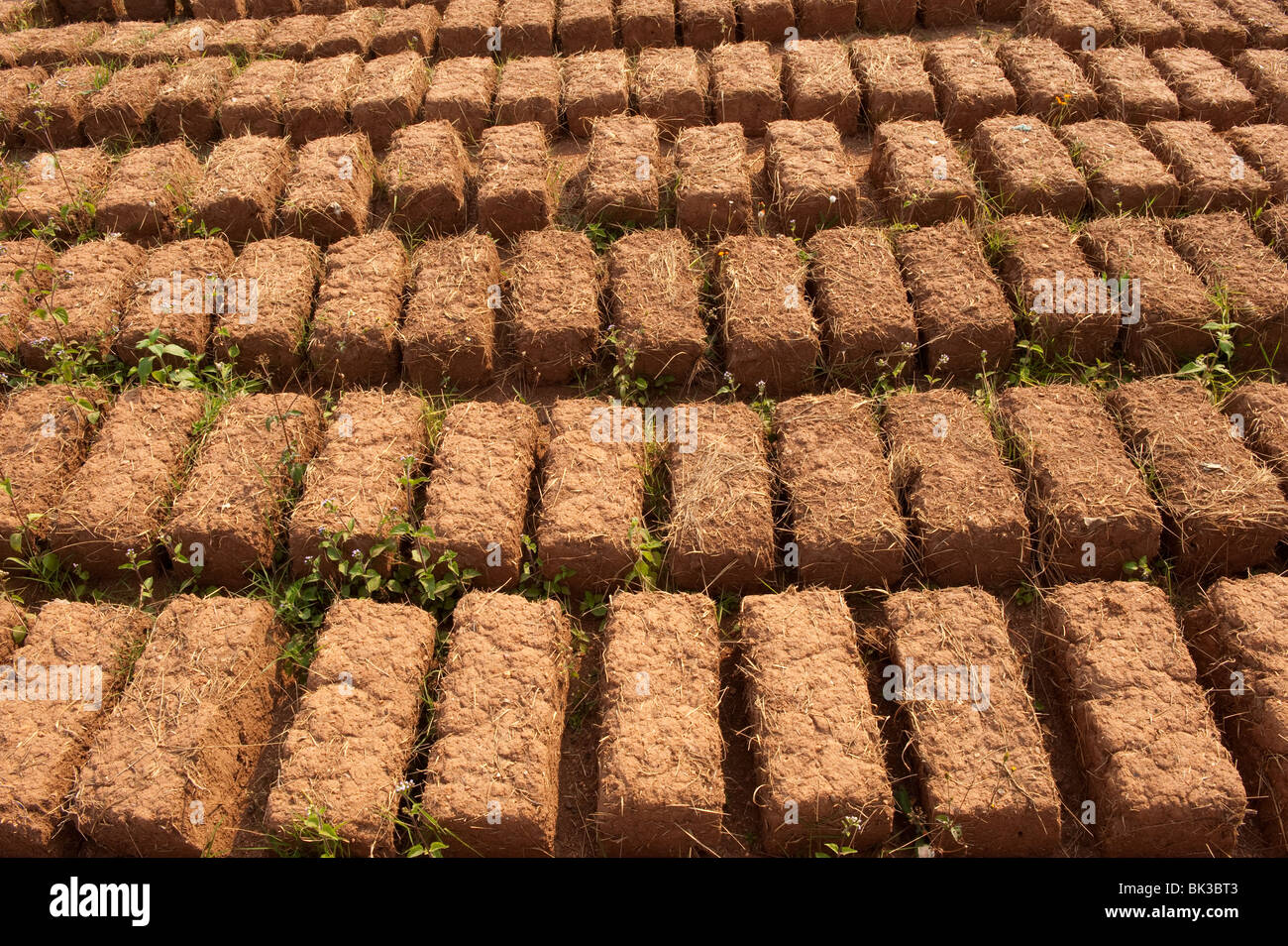 Mud bricks hi-res stock photography and images - Alamy
