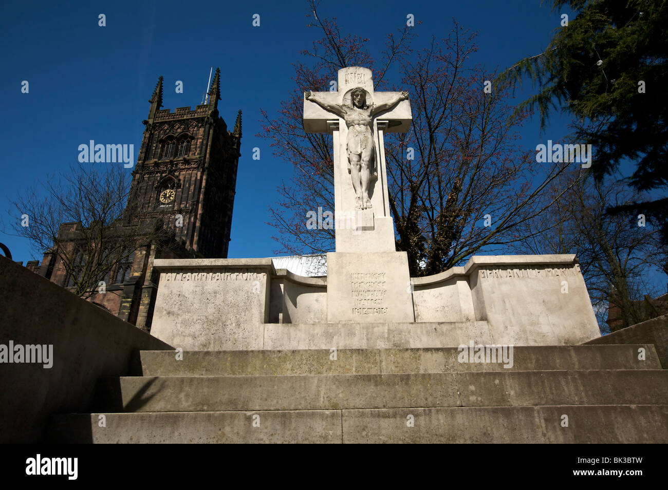 Christ on the Cross war memorial in St Peter’s Gardens Wolverhampton ...