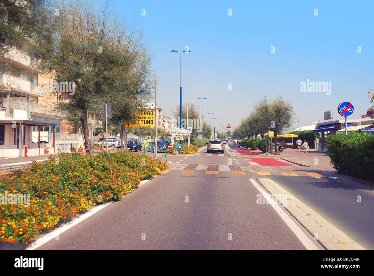Typical road hi-res stock photography and images - Alamy