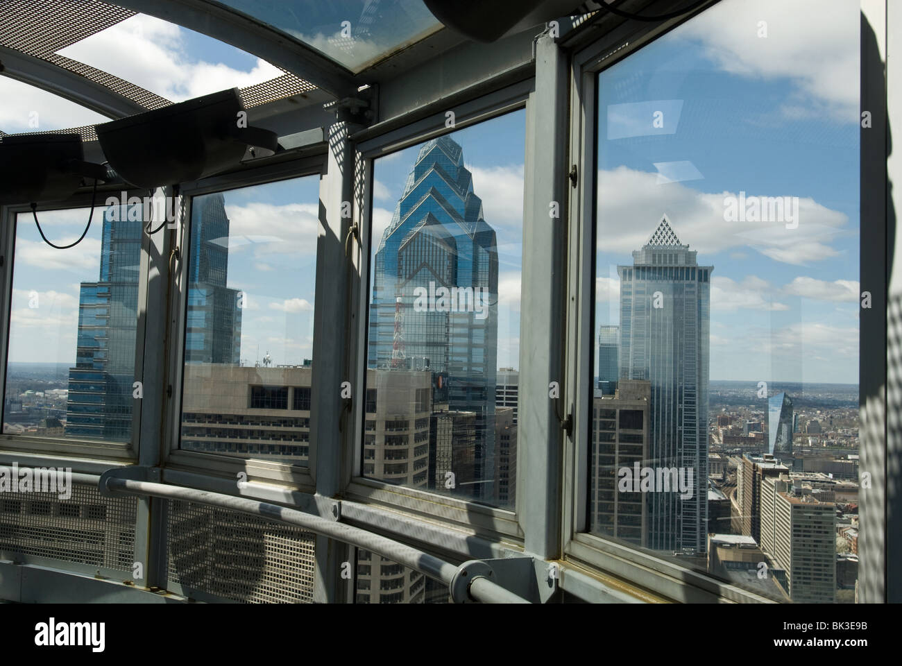 Philadelphia skyscrapers hi-res stock photography and images - Alamy