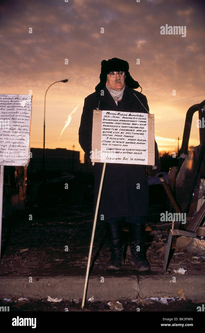 Poor blind man hi-res stock photography and images - Alamy