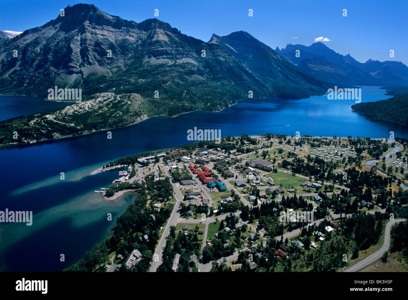 Waterton Townsite and Waterton Lake viewed from Bear's Hump in Waterton ...