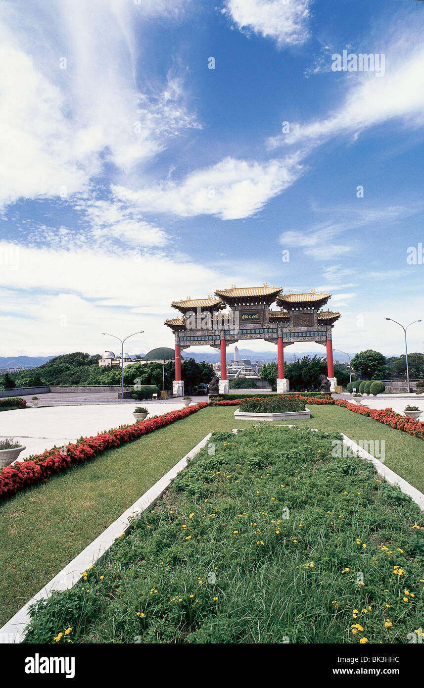 Gate at the Grand Hotel, Taipei, Taiwan, Republic of China Stock Photo ...