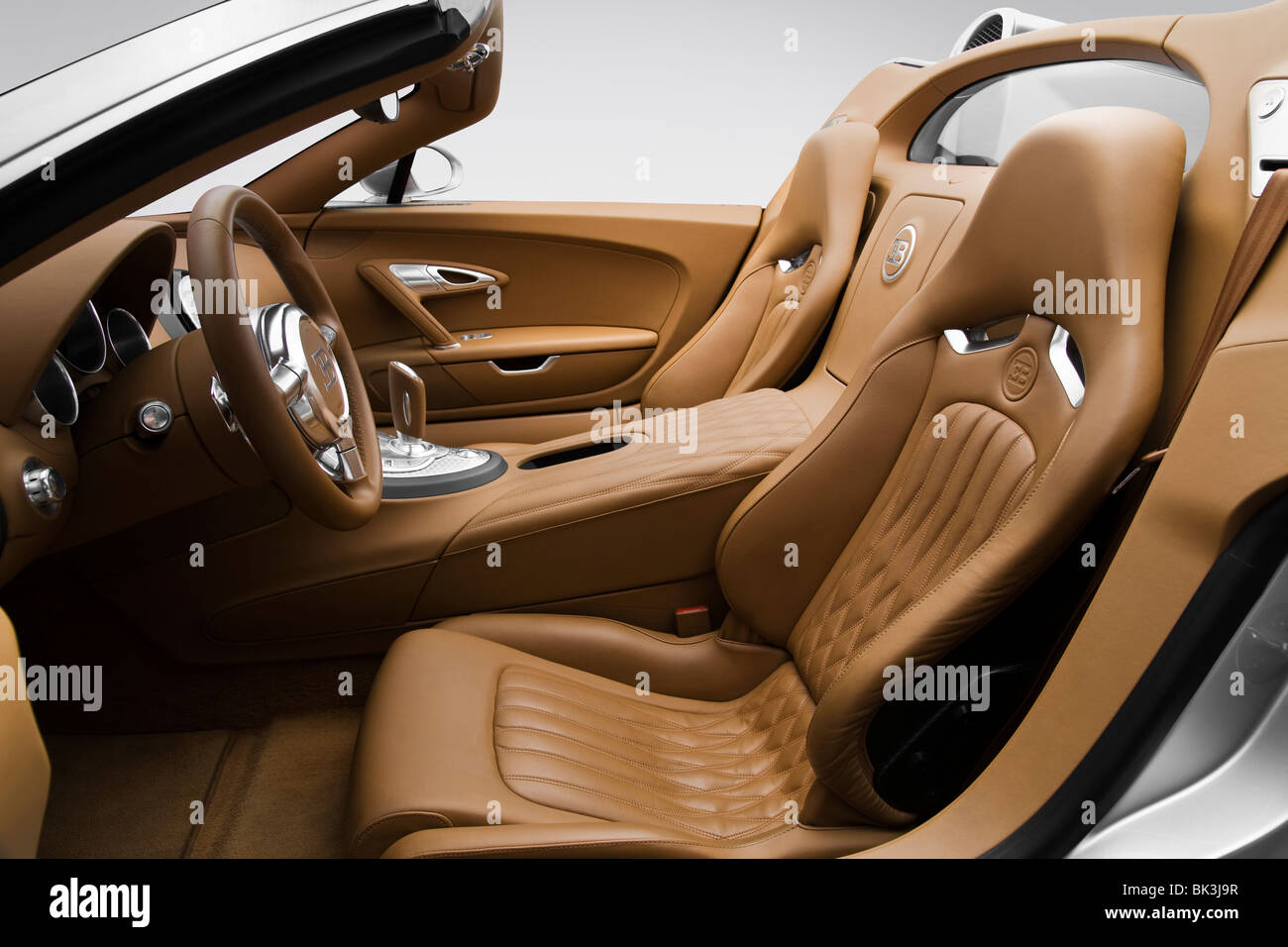 Bugatti veyron console hi-res stock photography and images - Alamy