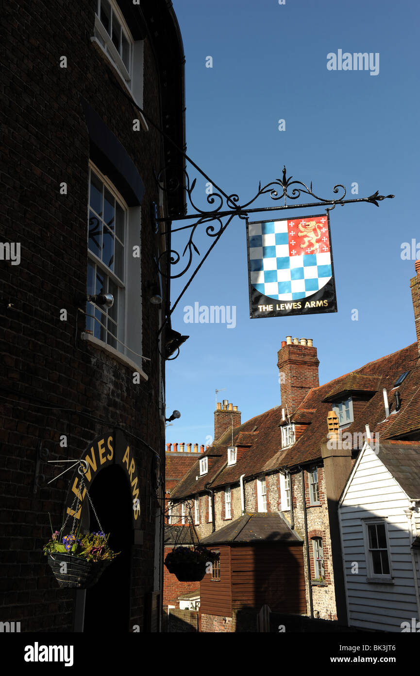 Lewes pubs uk hi-res stock photography and images - Alamy