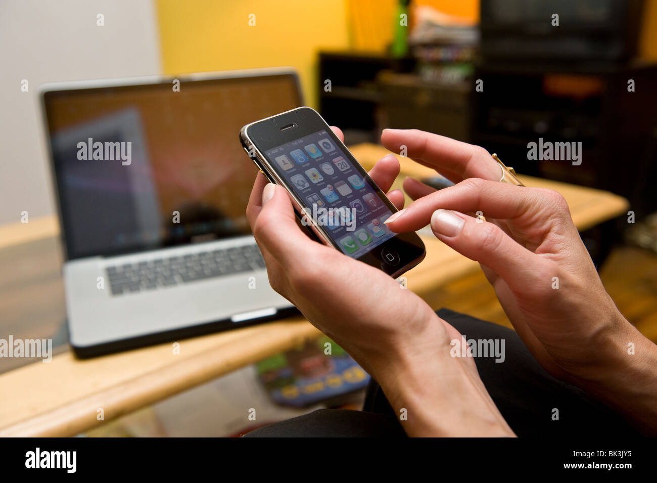 Iphone gallery hi-res stock photography and images - Alamy