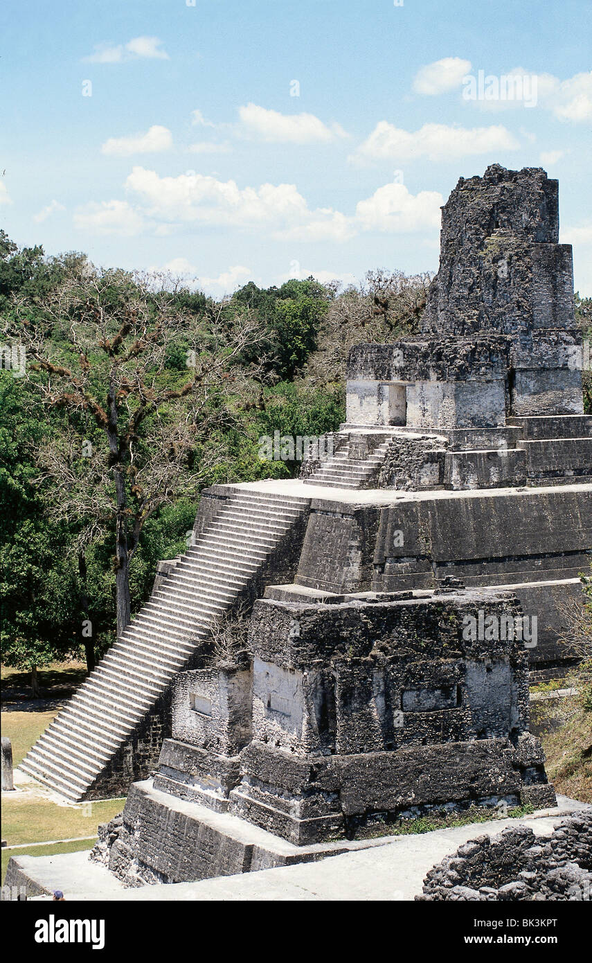 Mesoamerican pyramid at the Mayan Temple Complex at Tikal, Guatemala ...