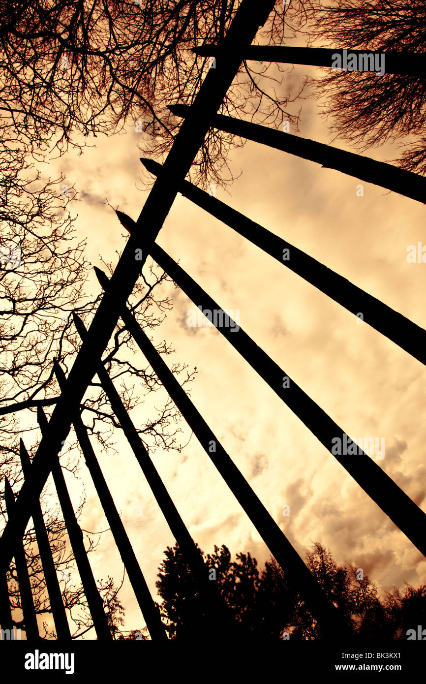 Spiked fence hi-res stock photography and images - Alamy