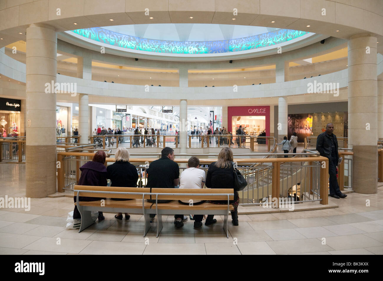 Bluewater shopping centre hi-res stock photography and images - Alamy